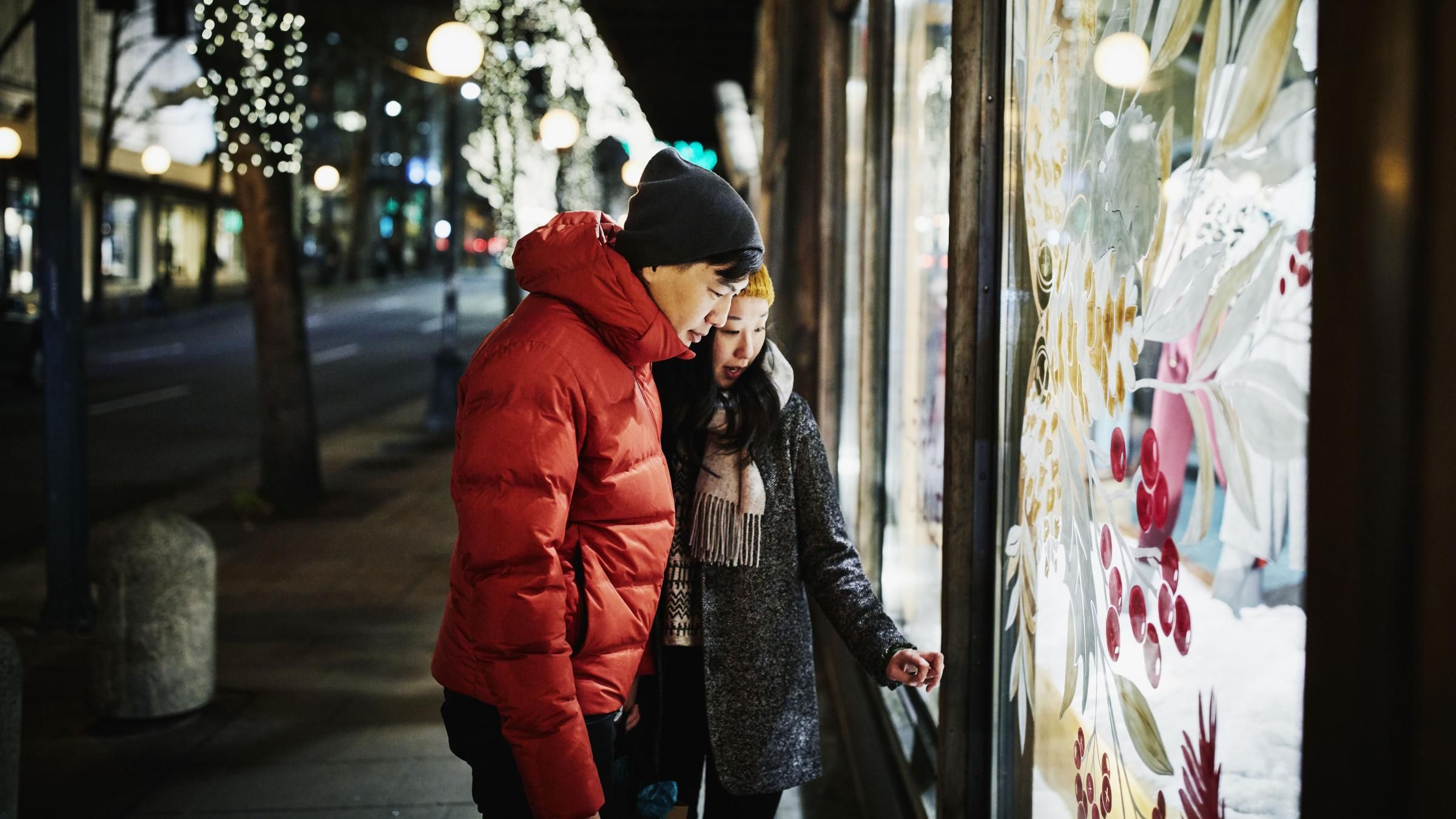 Saver vs. Spender: 5 Ways Couples Can Overcome Their Money Differences ...