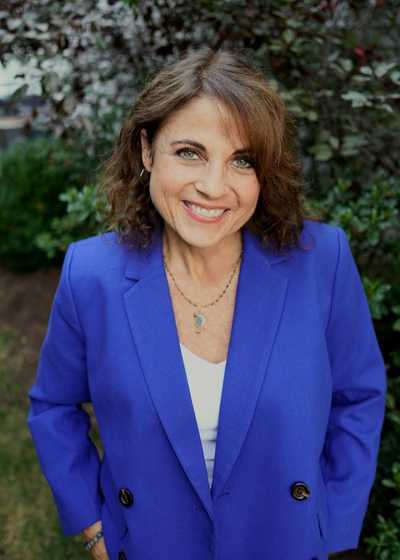 Photo of Kristin Helm