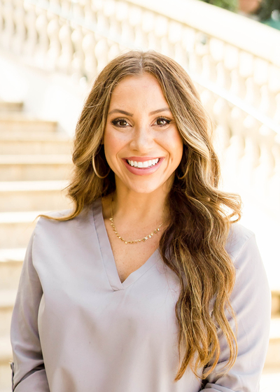 Photo of Marketing and Client Service Associate Amanda Bauer