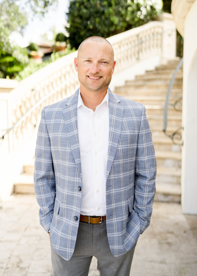Photo Of Associate Wealth Management Advisor Kirk Matthew Farkas